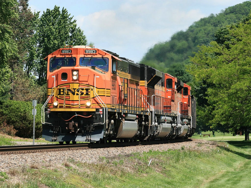 BNSF 9983